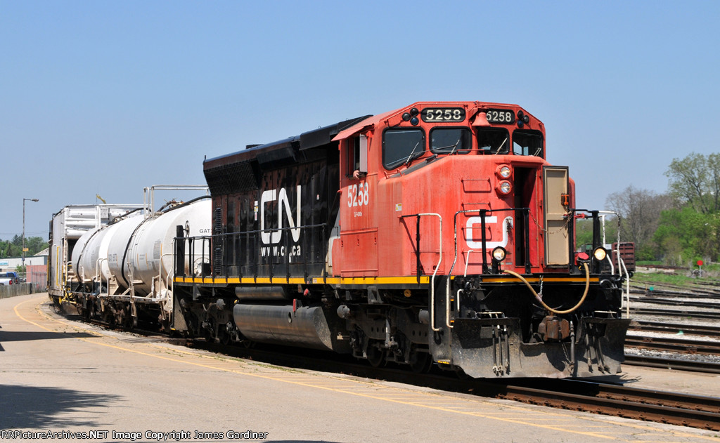 CN 904